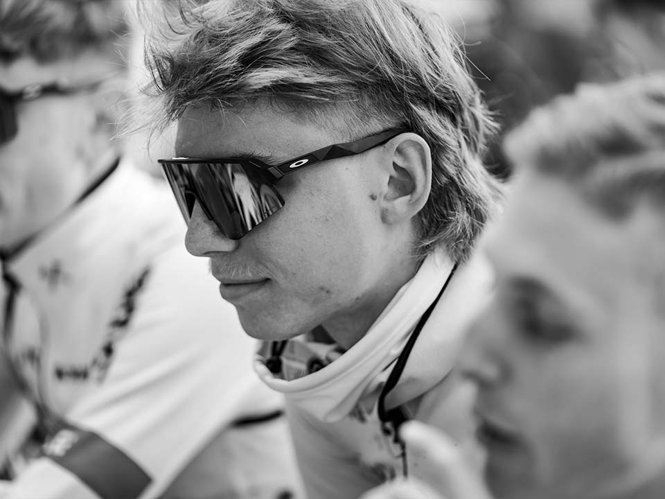 Hagens Berman Axeon Artem Shmidt